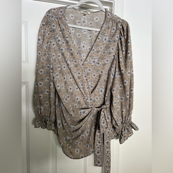 Max Studio | Tops | Max Studio Blouse | Poshmark